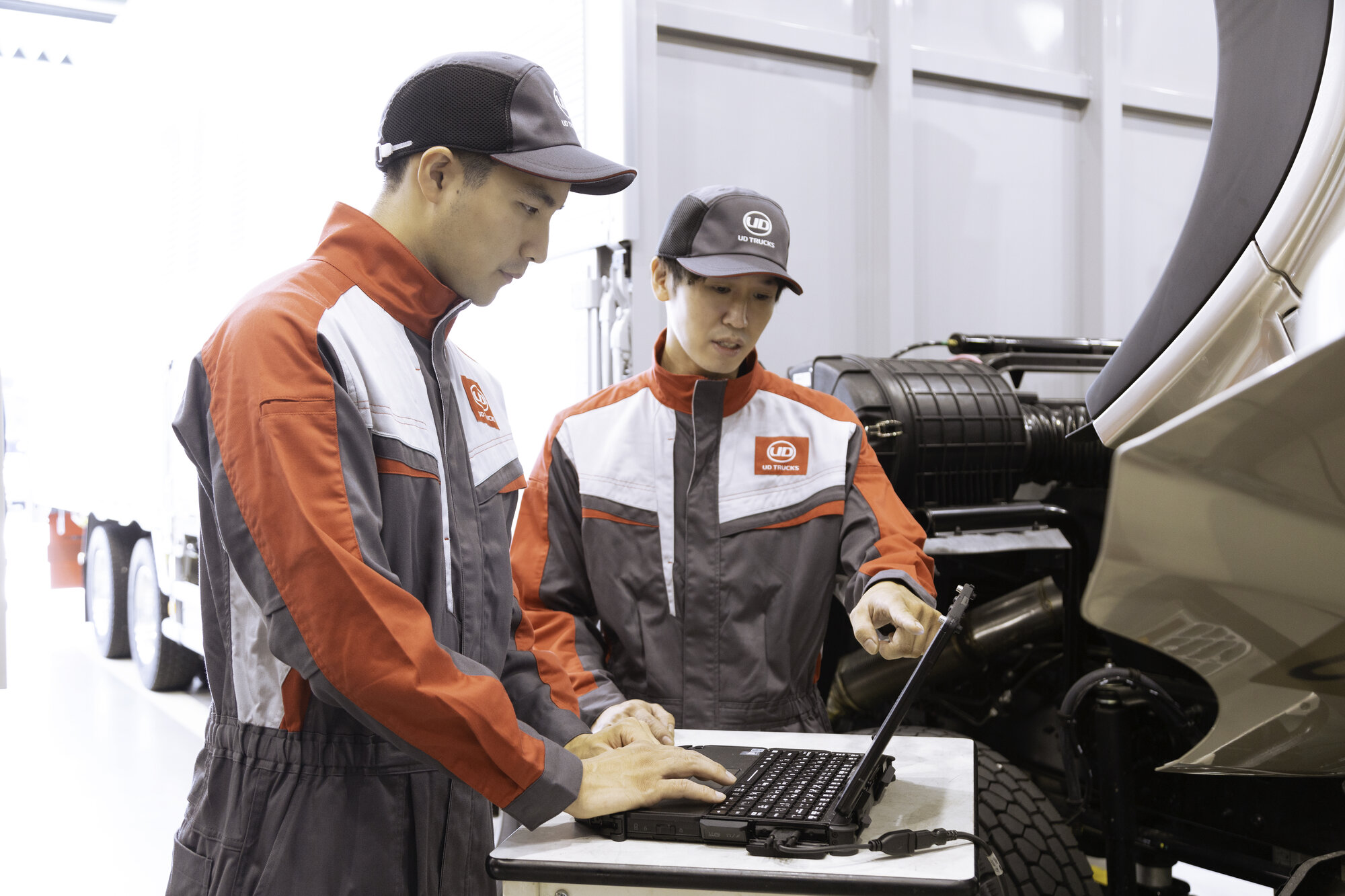 Genuine Service | UD Trucks